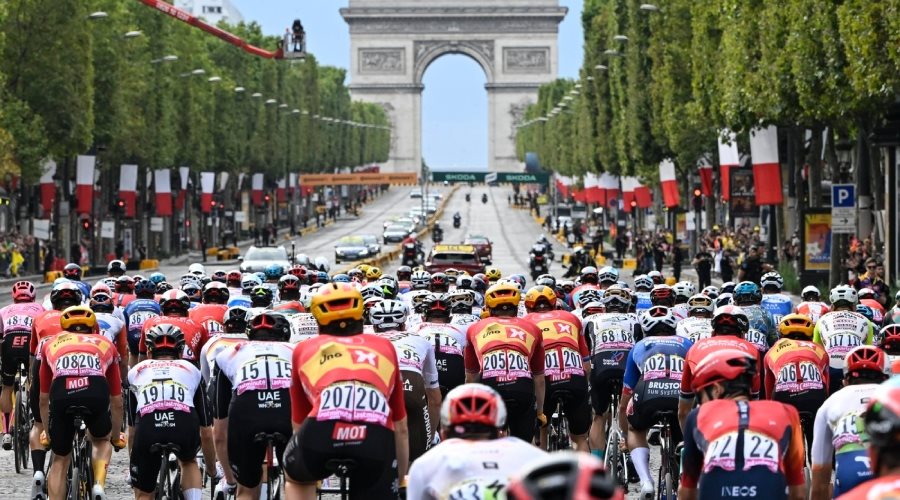 Prvič v zgodovini se bo zgodilo, da se bo Dirka po Franciji končala ...