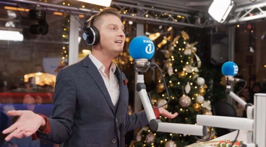 Anjo in Rošija je obiskal Damjan Murko, zapel in pripeljal je posebno ...