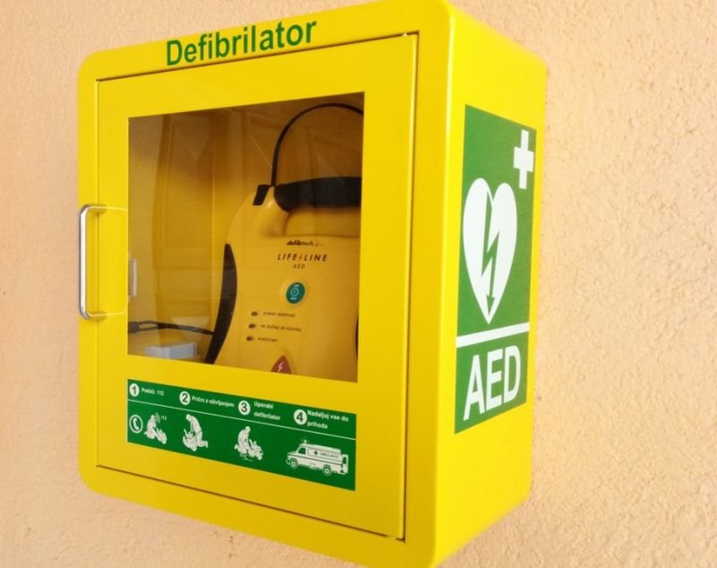 Defibrilator rešuje življenja