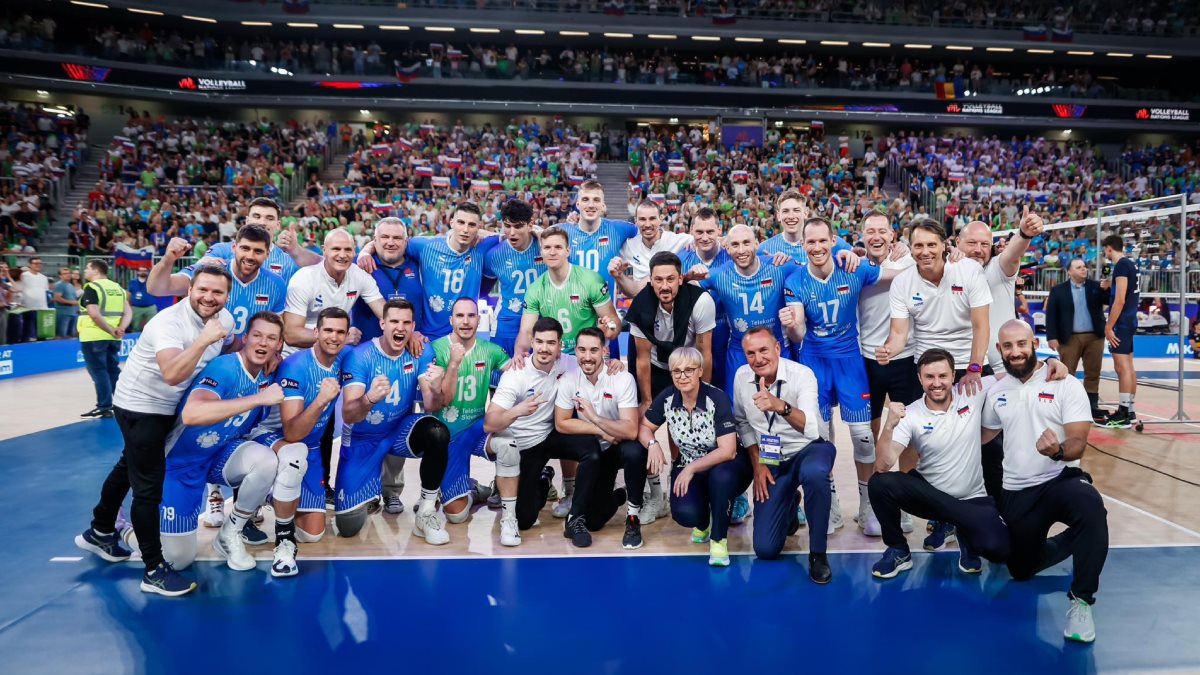 Slovenski odbojkarji navdihnili svet: Prihaja dokumentarec Bratje z igrišča